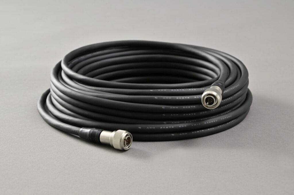 Long-distance transmission cable assembly for 4K video signals ...